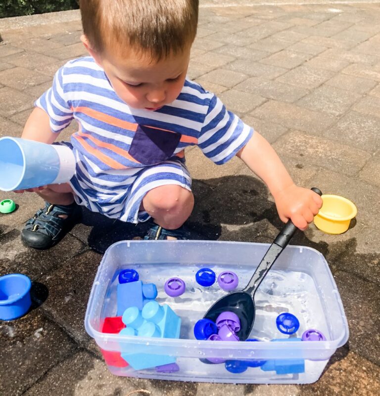 Fun Summer Activity for Little Ones (Ages 0-3): DIY Backyard Water Play ...